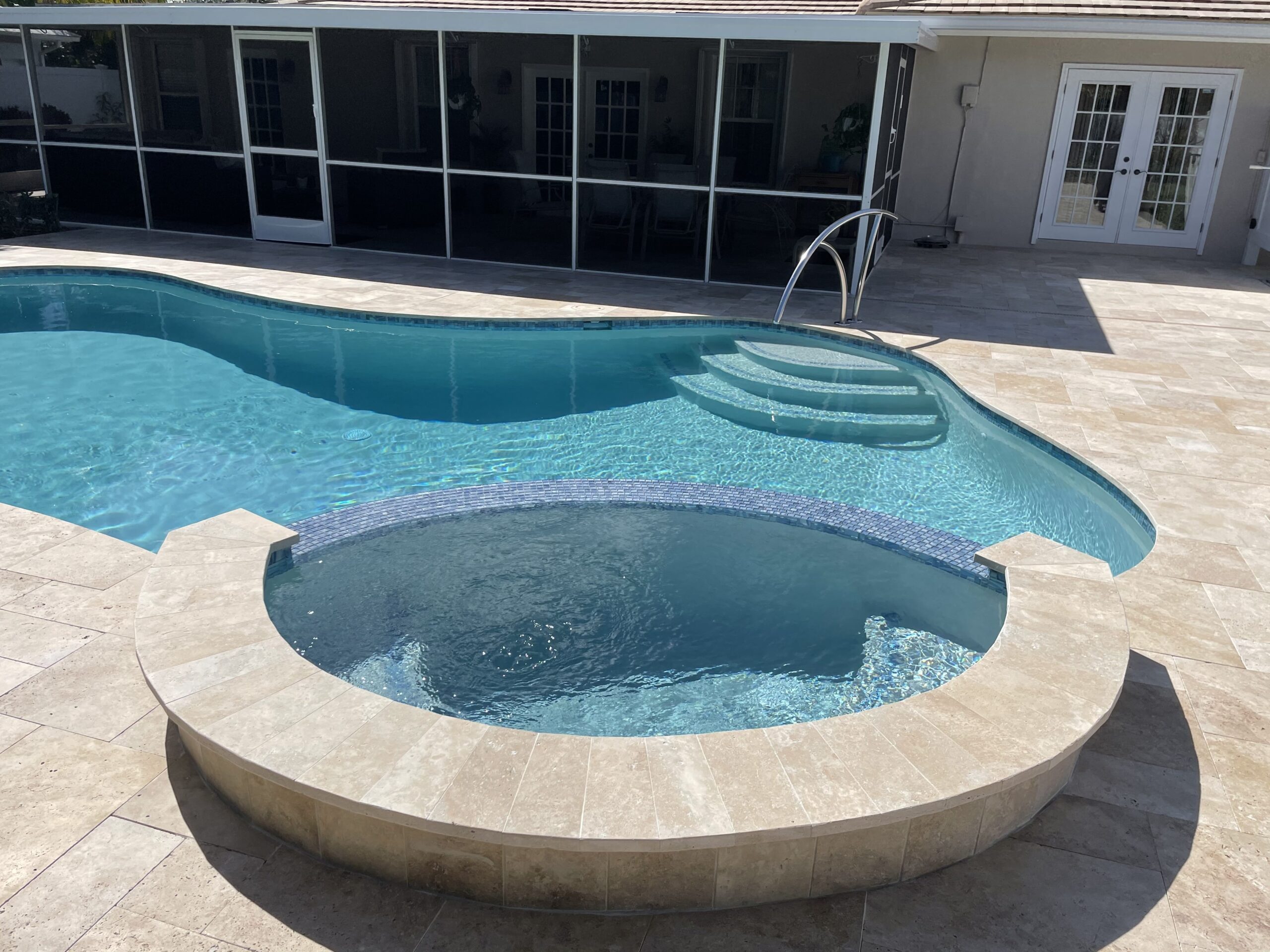 Glass Pool Tiles - POOLS & SURFACES DISTRIBUTOR