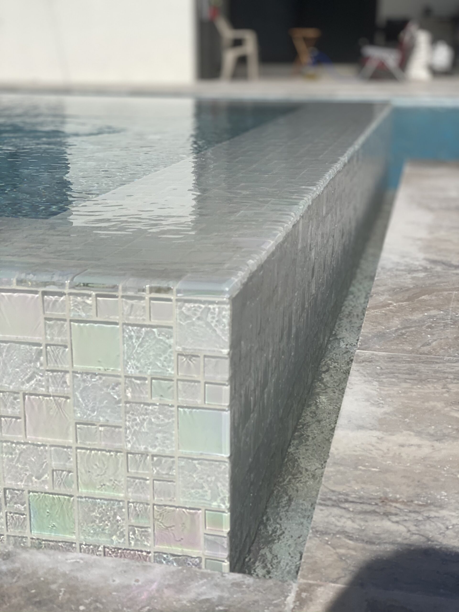 Glass Pool Tiles - POOLS & SURFACES DISTRIBUTOR